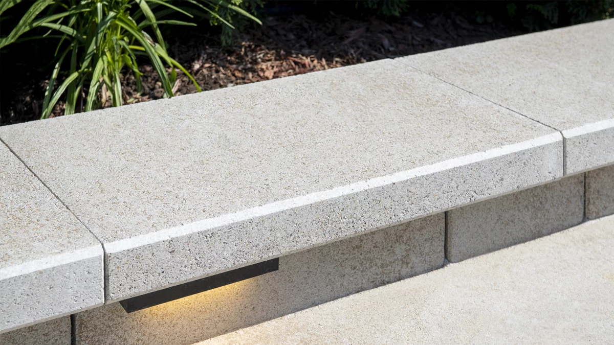 UMBRIANO® COPING Coping | Unilock Ohio